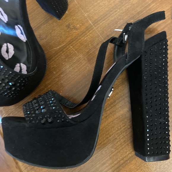 Juicy Couture | Shoes | Fabulous Black Juicy Couture Embellished Heels ...